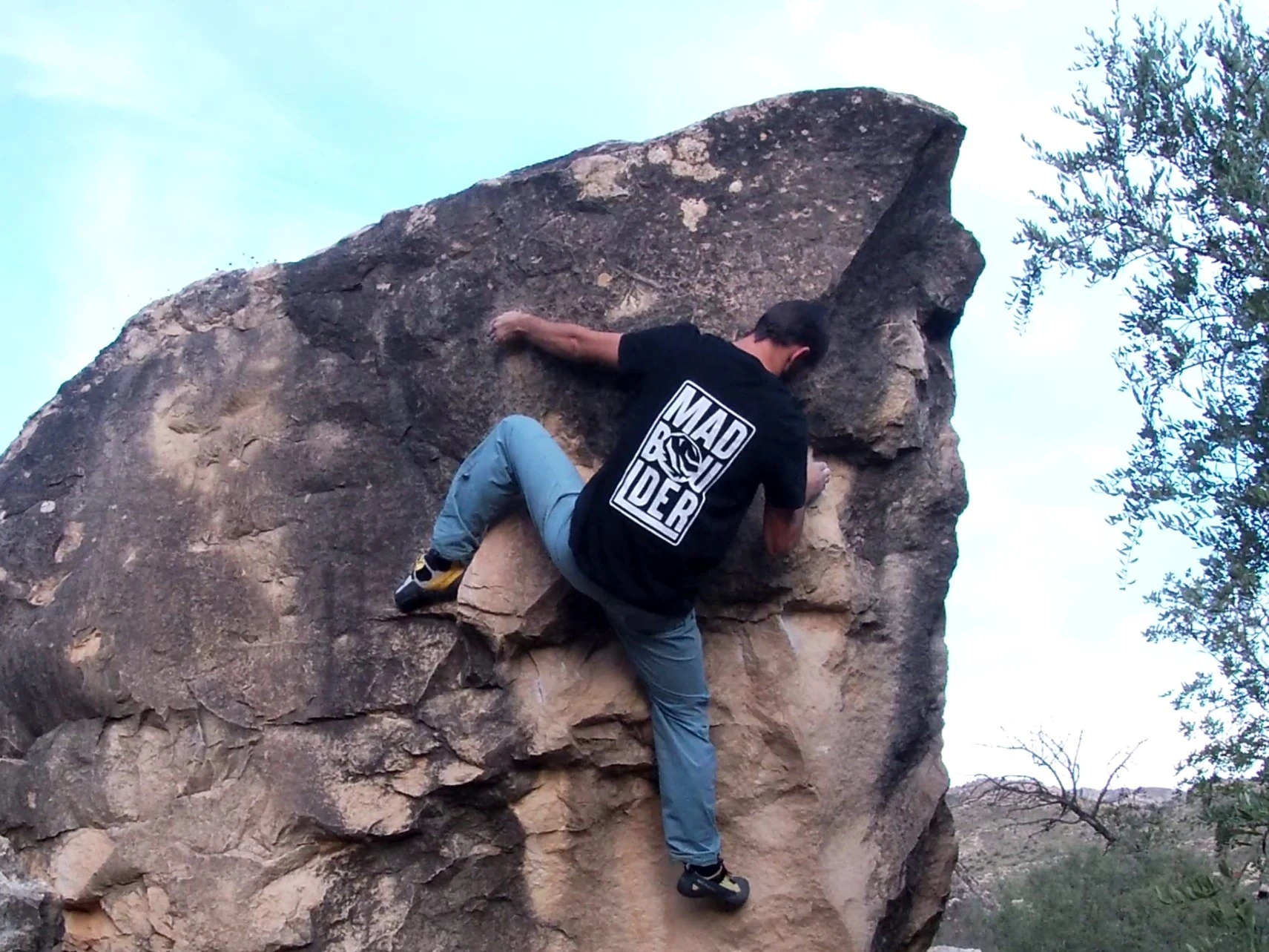 Bouldering Grades: The Ultimate Guide - Blog MadBoulder